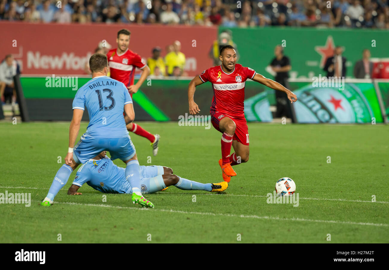 New York, United States. 23rd Sep, 2016. Arturo Alvarez (12) of Chicago ...