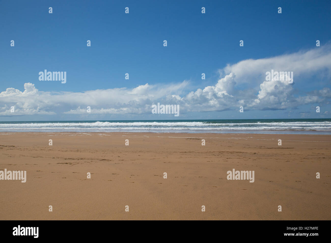 Sandymouth bay beach hi-res stock photography and images - Alamy
