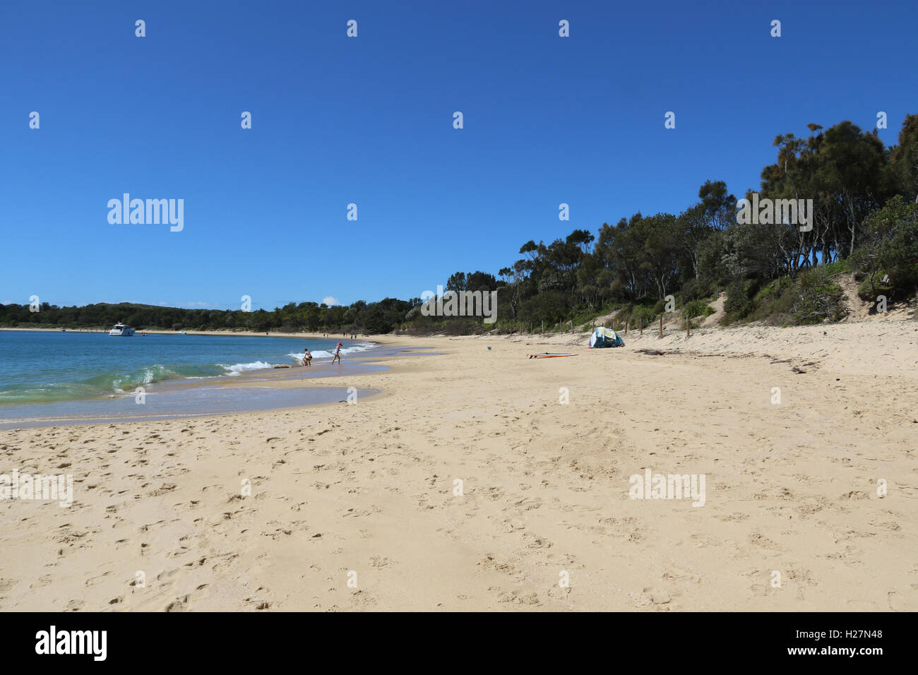 Jibbon beach hi-res stock photography and images - Alamy