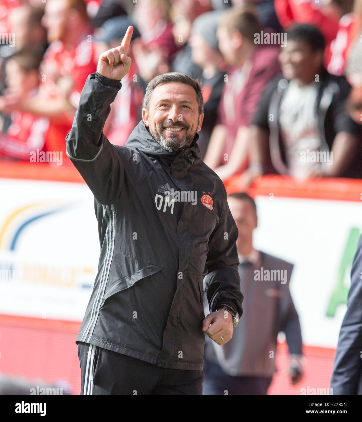 Aberdeen manager Derek McInnes celebrates victory at the final whistle ...
