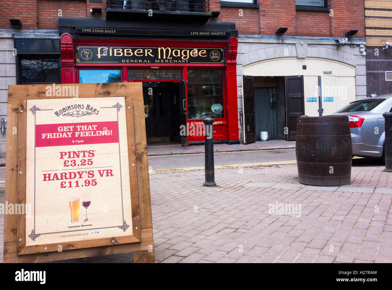 Fibber magees bar hi-res stock photography and images - Alamy