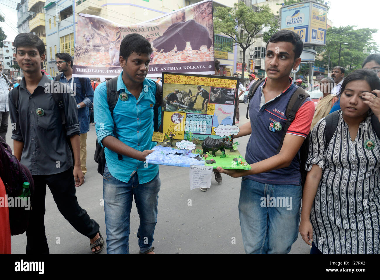 Kolkata, India. 25th Sep, 2016. Anubhab organized a Wildlife Awareness Rally in south Kolkata ...