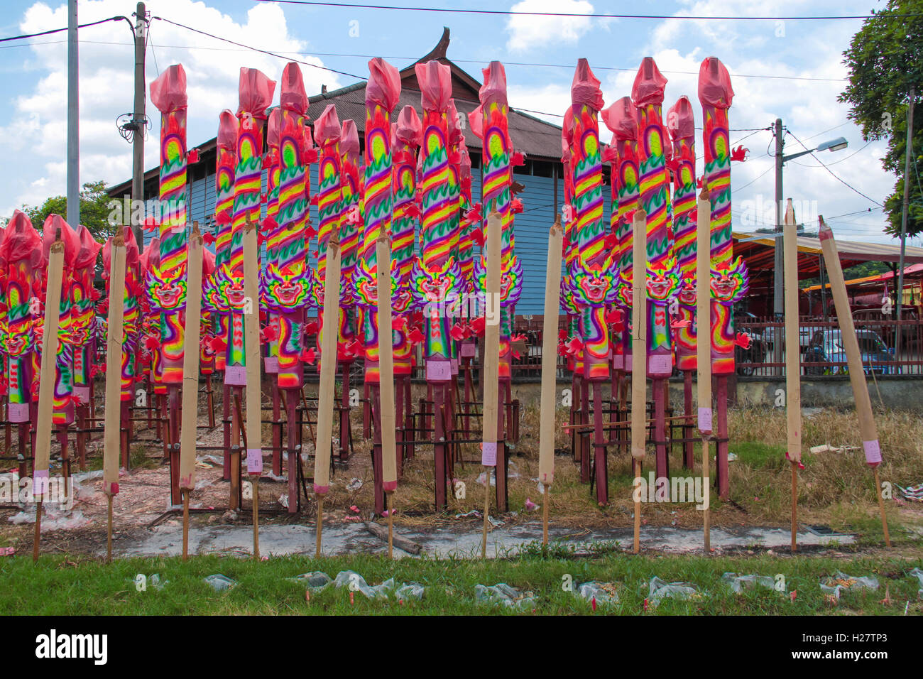 Big chinese joss stick hi-res stock photography and images - Alamy