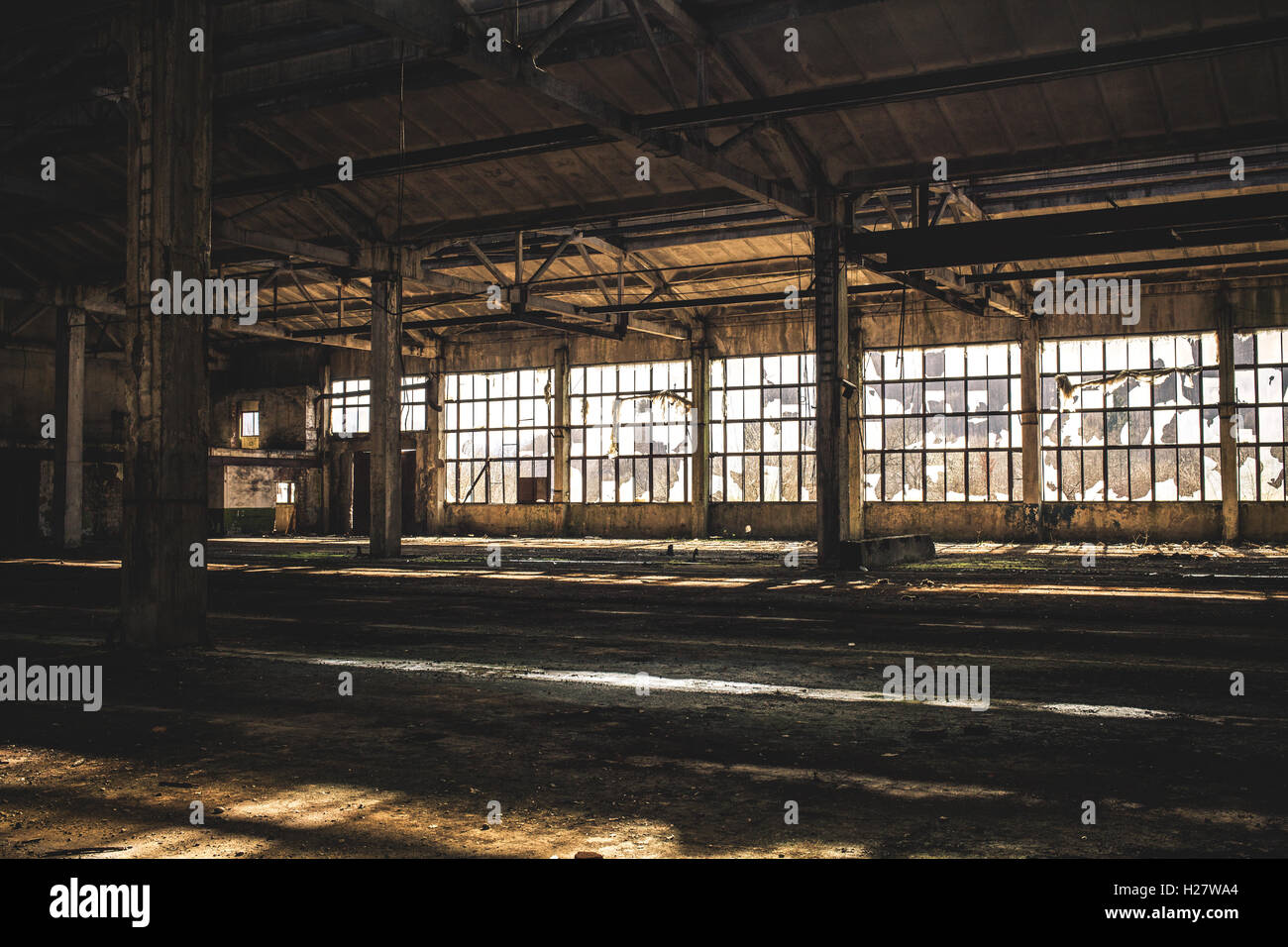 Broken industry hi-res stock photography and images - Alamy