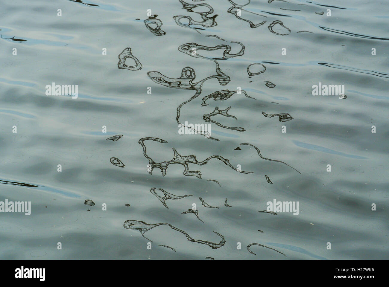 blurred surface lake river aqua background:blur blue color gradient ...