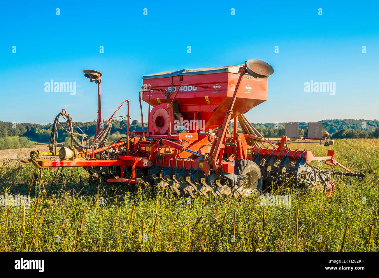 Kuhn SD 4000 triple disc direct seeding drill - France Stock Photo - Alamy