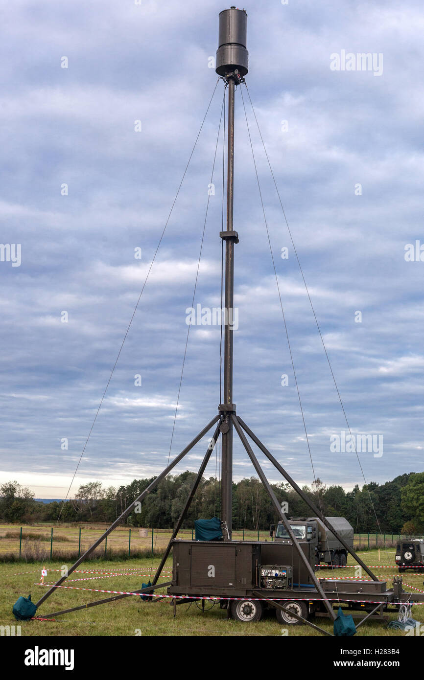 VERA S/M Passive Surveillance System, Czech Army Stock Photo - Alamy