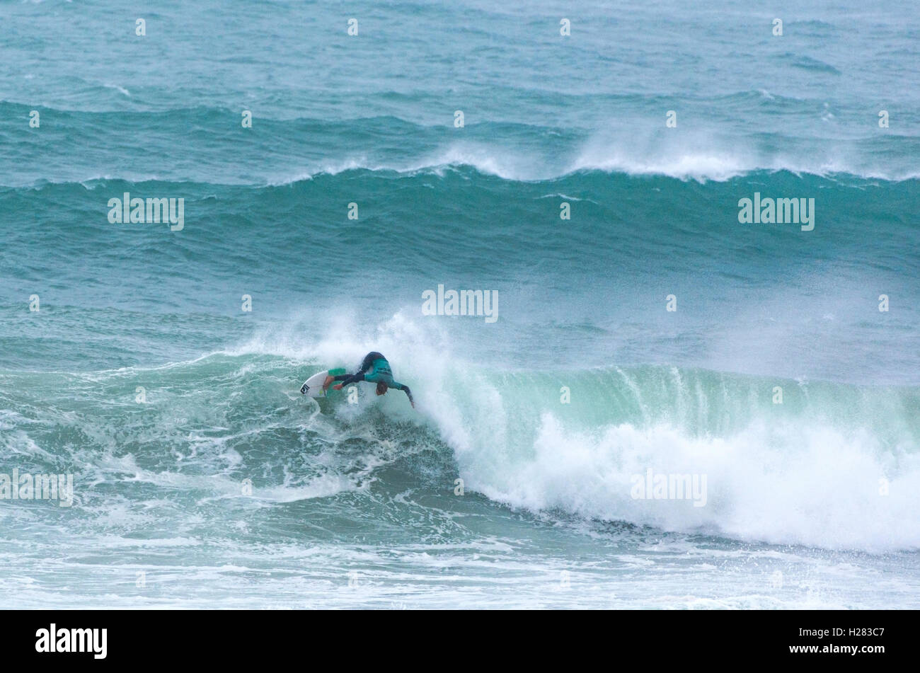 Board surfer cornwall hi-res stock photography and images - Alamy