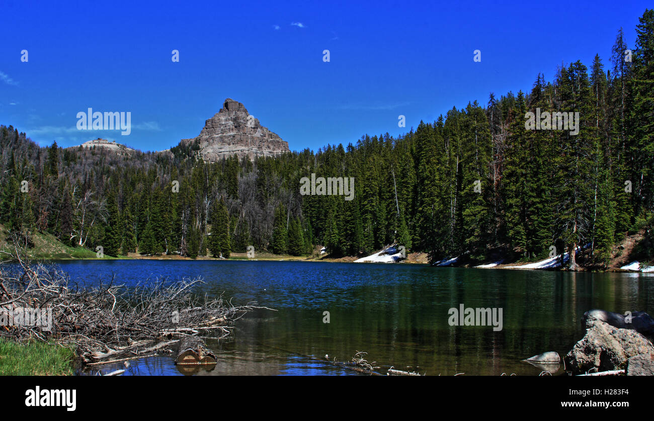 Absaroka and wind river mountains hi-res stock photography and images ...