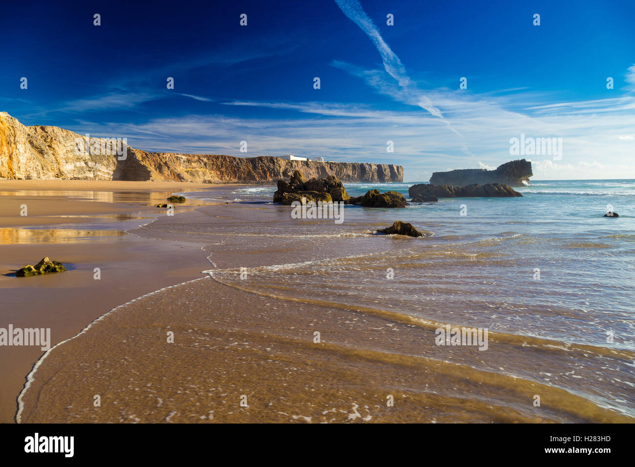 Rock beach praia do tonel in sagres hi-res stock photography and images ...