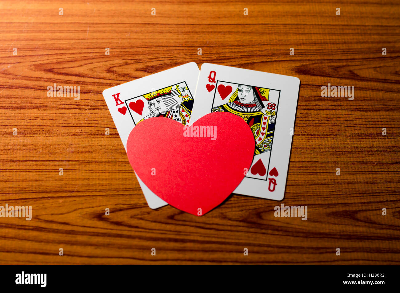 heart and king queen card Stock Photo - Alamy