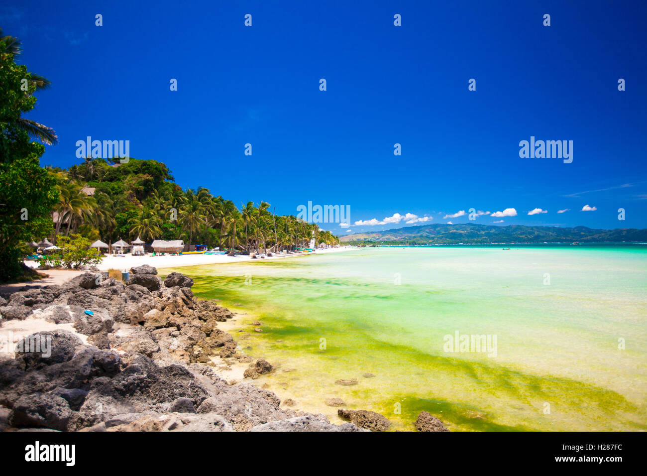 Perfect tropical beach with turquoise water in Boracay Stock Photo - Alamy