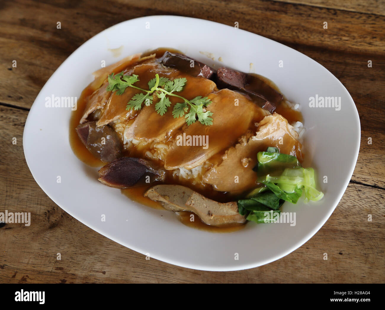 Cantonese style roast duck hi-res stock photography and images - Alamy