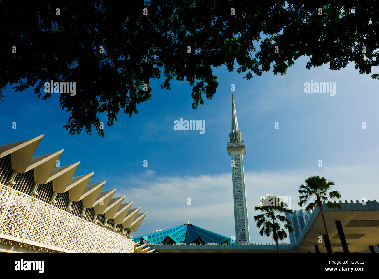 National mosque kl hi-res stock photography and images - Alamy