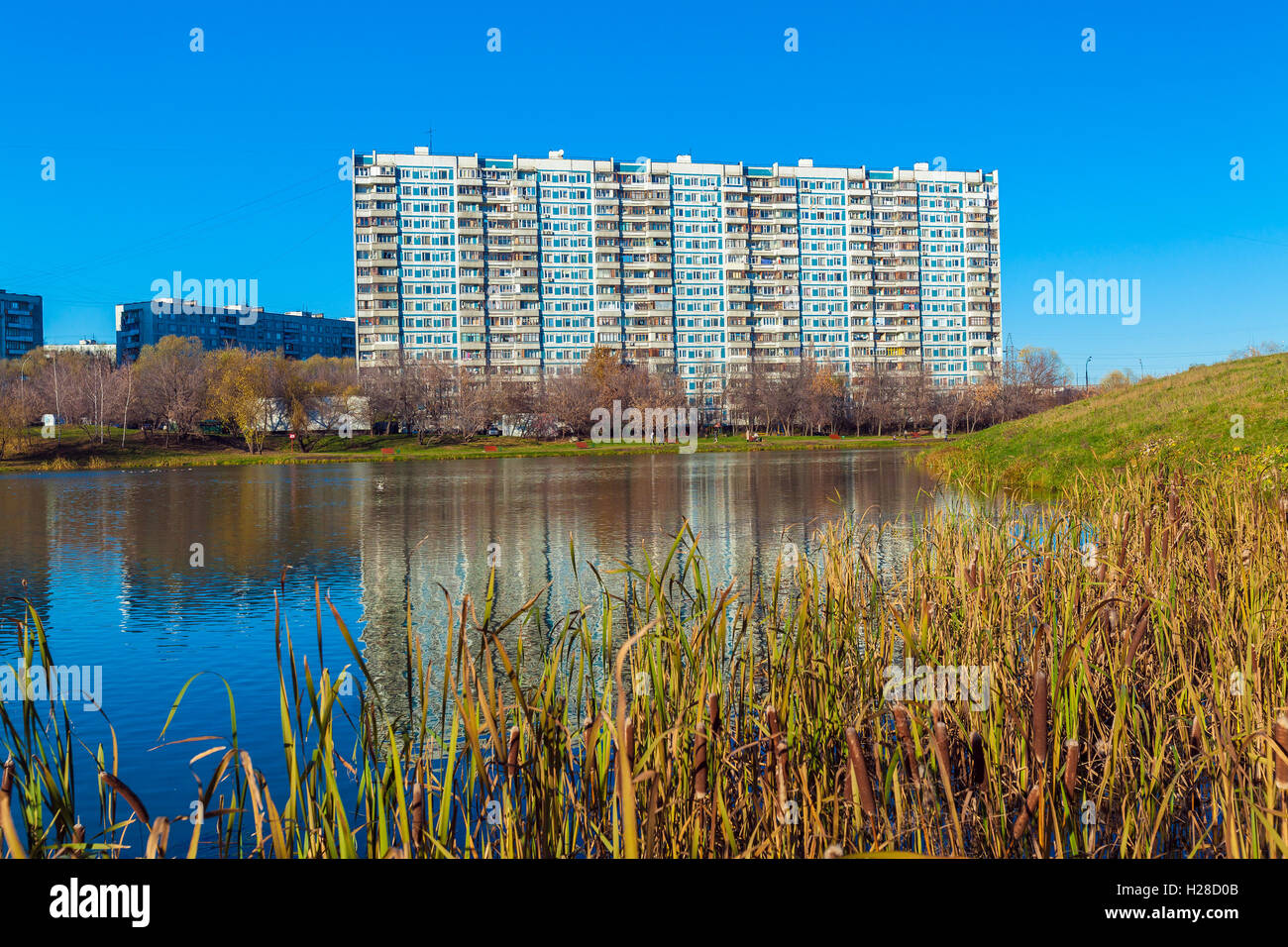 Sky moscow modern living block hi-res stock photography and images - Alamy