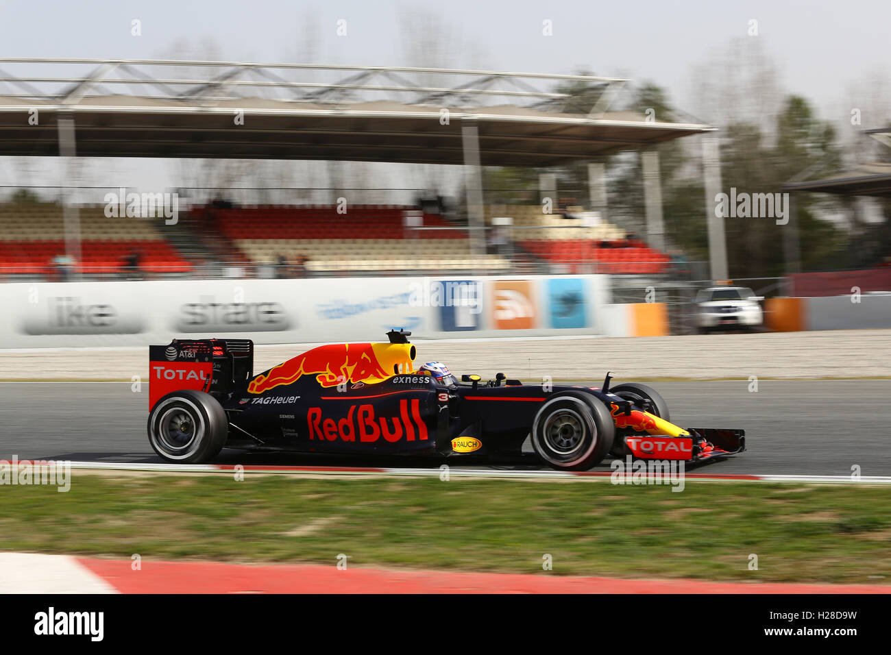 Daniel Ricciardo, Red Bull Racing, F1 testing Barcellona 2016 Stock ...