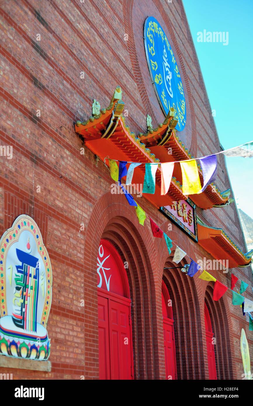 The Ling Shen Ching Tze Temple in Chicago's Bridgeport neighborhood ...