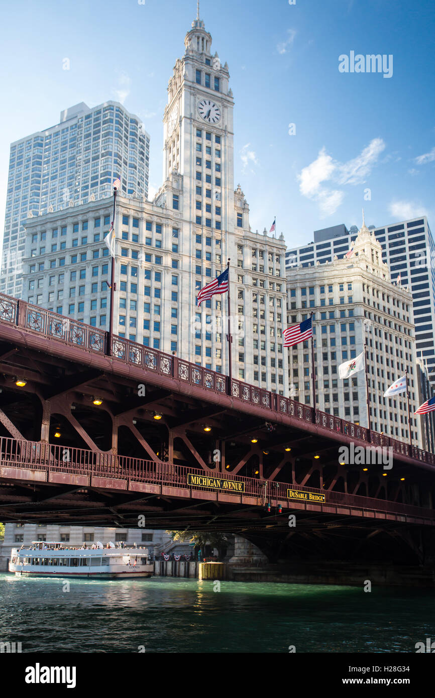 The iconic DuSable bridge and Michigan Ave in Chicago, Illinois, USA on ...