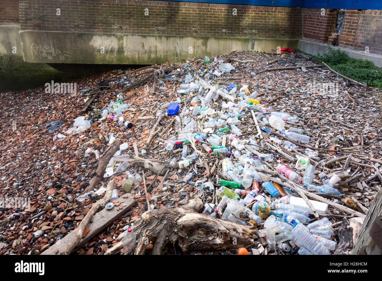 Thames London Pollution High Resolution Stock Photography and Images ...