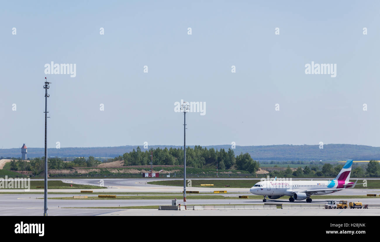 Plane moving to Runway Stock Photo - Alamy