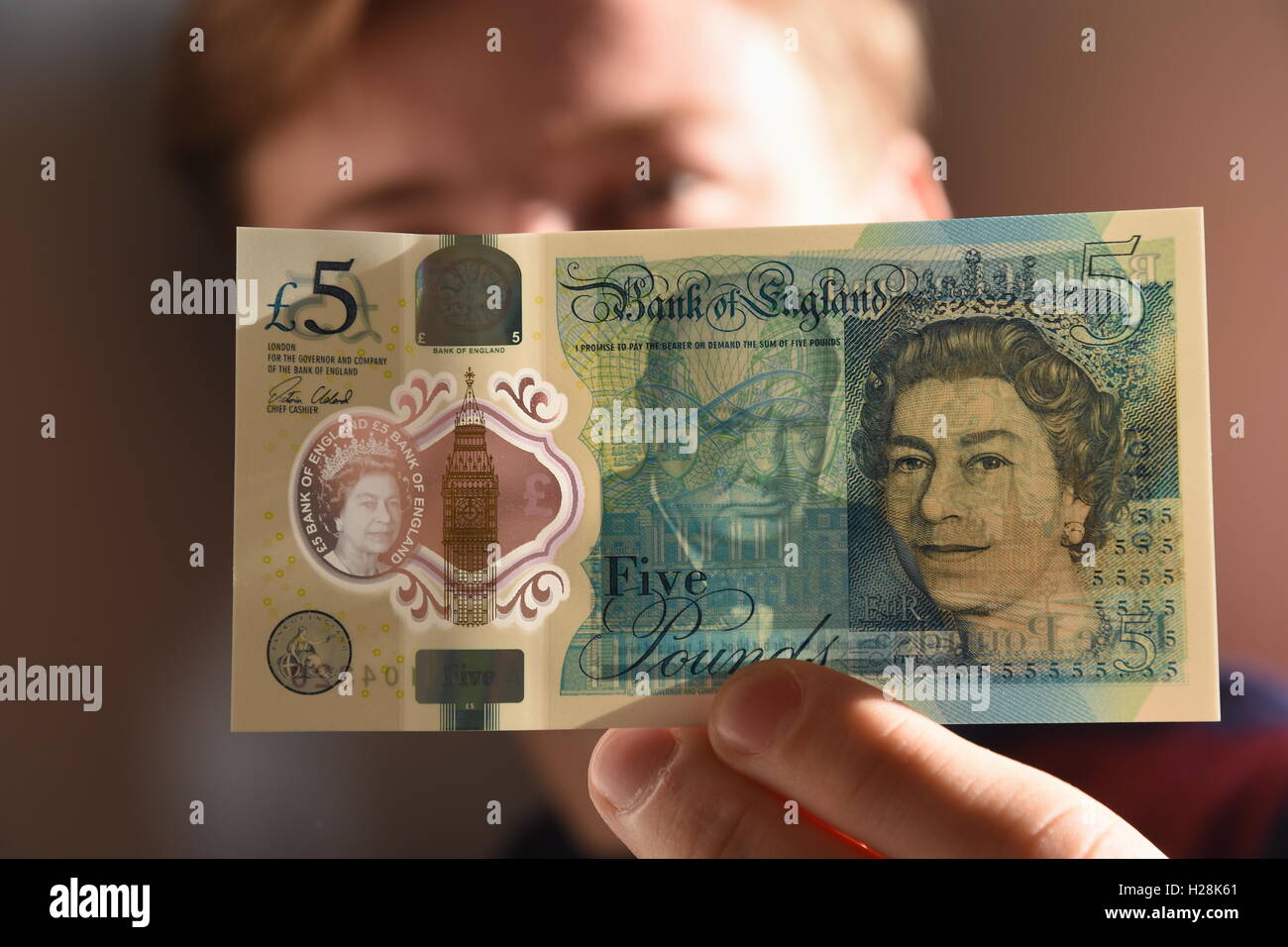New five pound note hi-res stock photography and images - Alamy