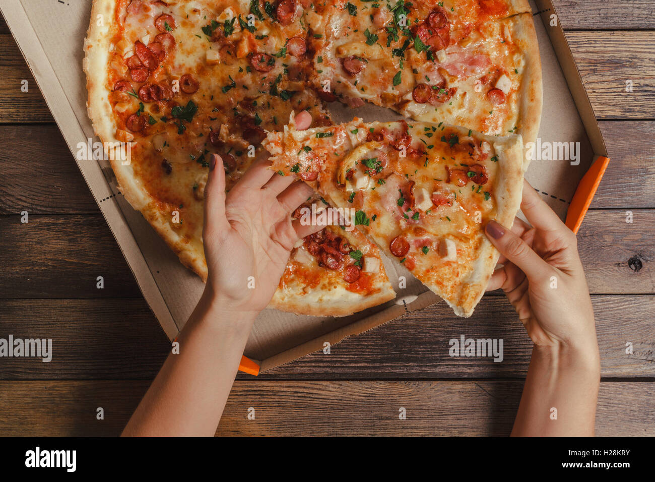 Hand cooked hi-res stock photography and images - Alamy