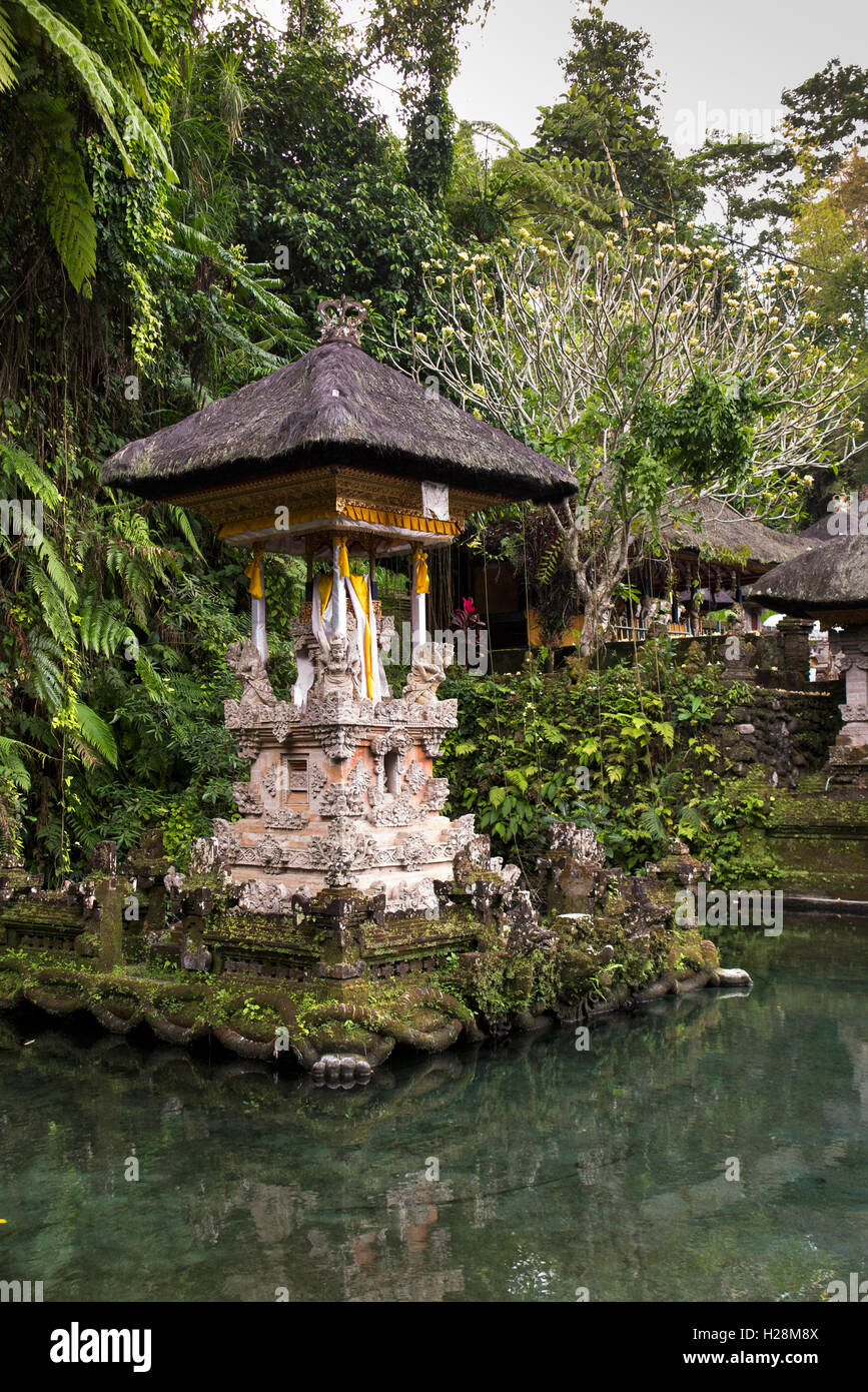 Shrine in hindu temple hi-res stock photography and images - Alamy