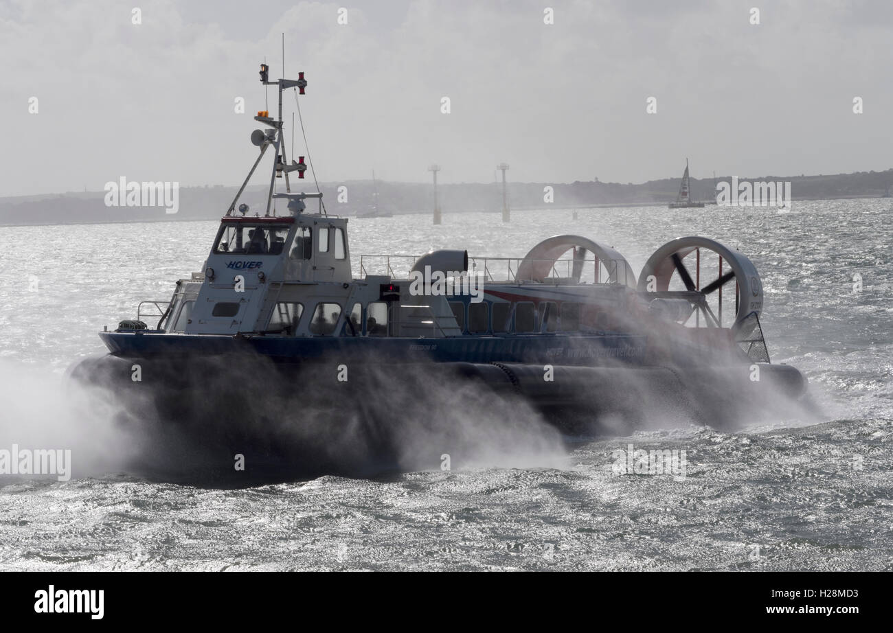 Hovercraft arriving at it's landing point, Southsea Beach, Southsea ...