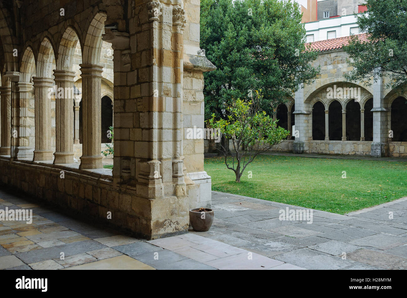 Cathedral basilica santander hi-res stock photography and images - Alamy