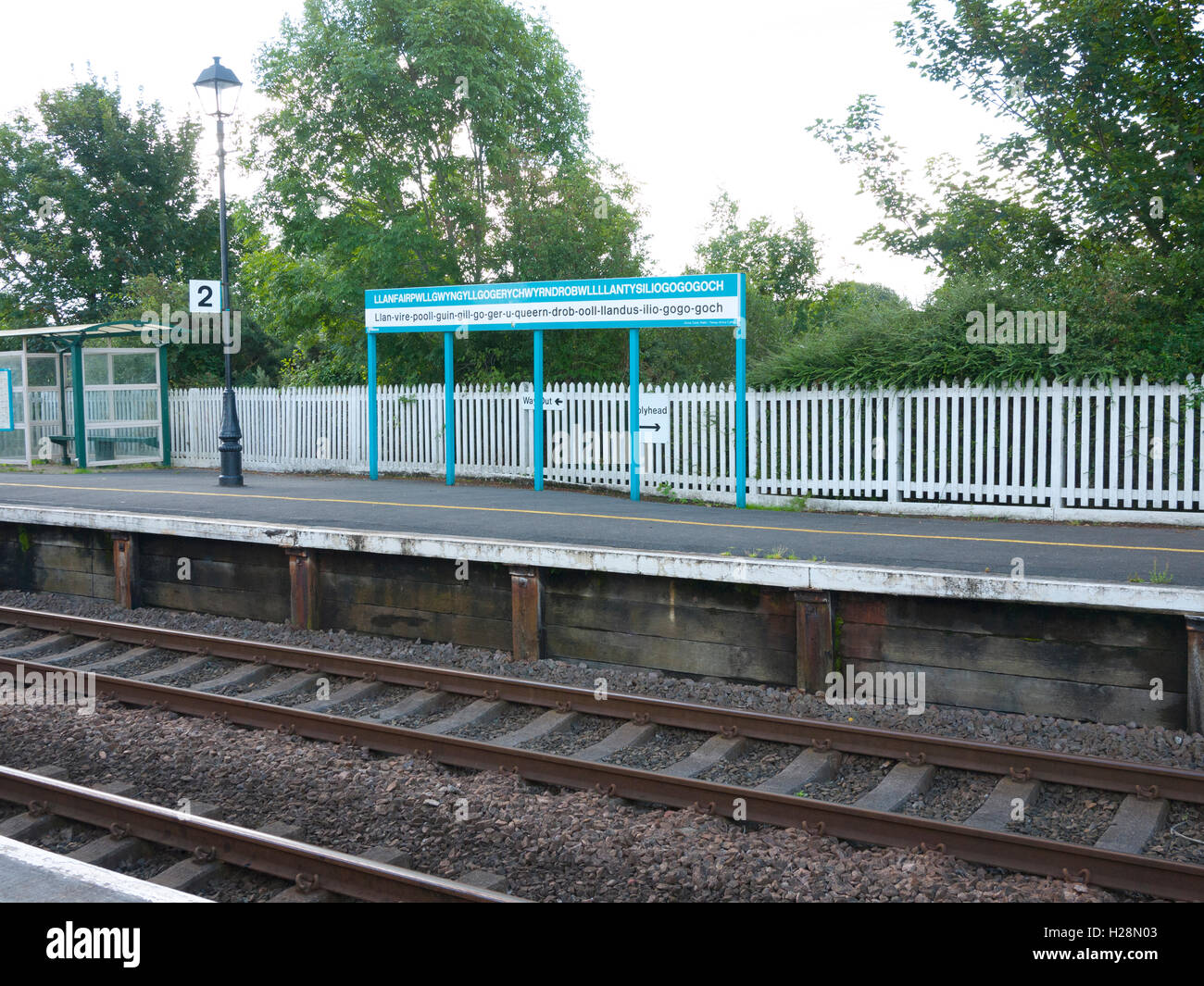 LLANFAIRPWLLGWYNGYLLGOGERYCHWYRNDROBWLLLLANTYSILIOGOGOGCH railway station, Anglesey, North Wales ...
