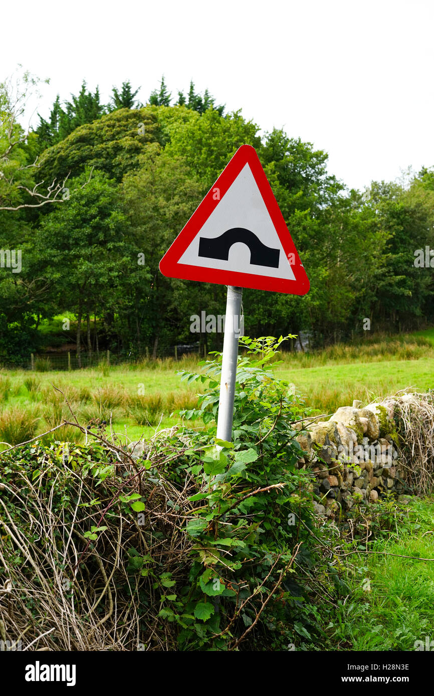 Humpback bridge hi-res stock photography and images - Alamy