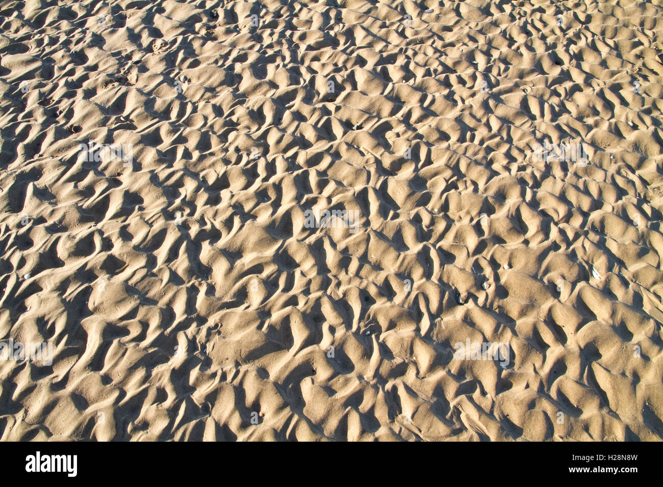 Complex wave pattern hi-res stock photography and images - Alamy