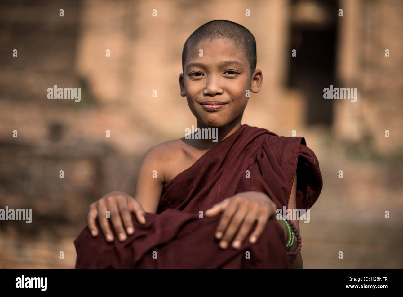 Novice buddhist monk hi-res stock photography and images - Alamy