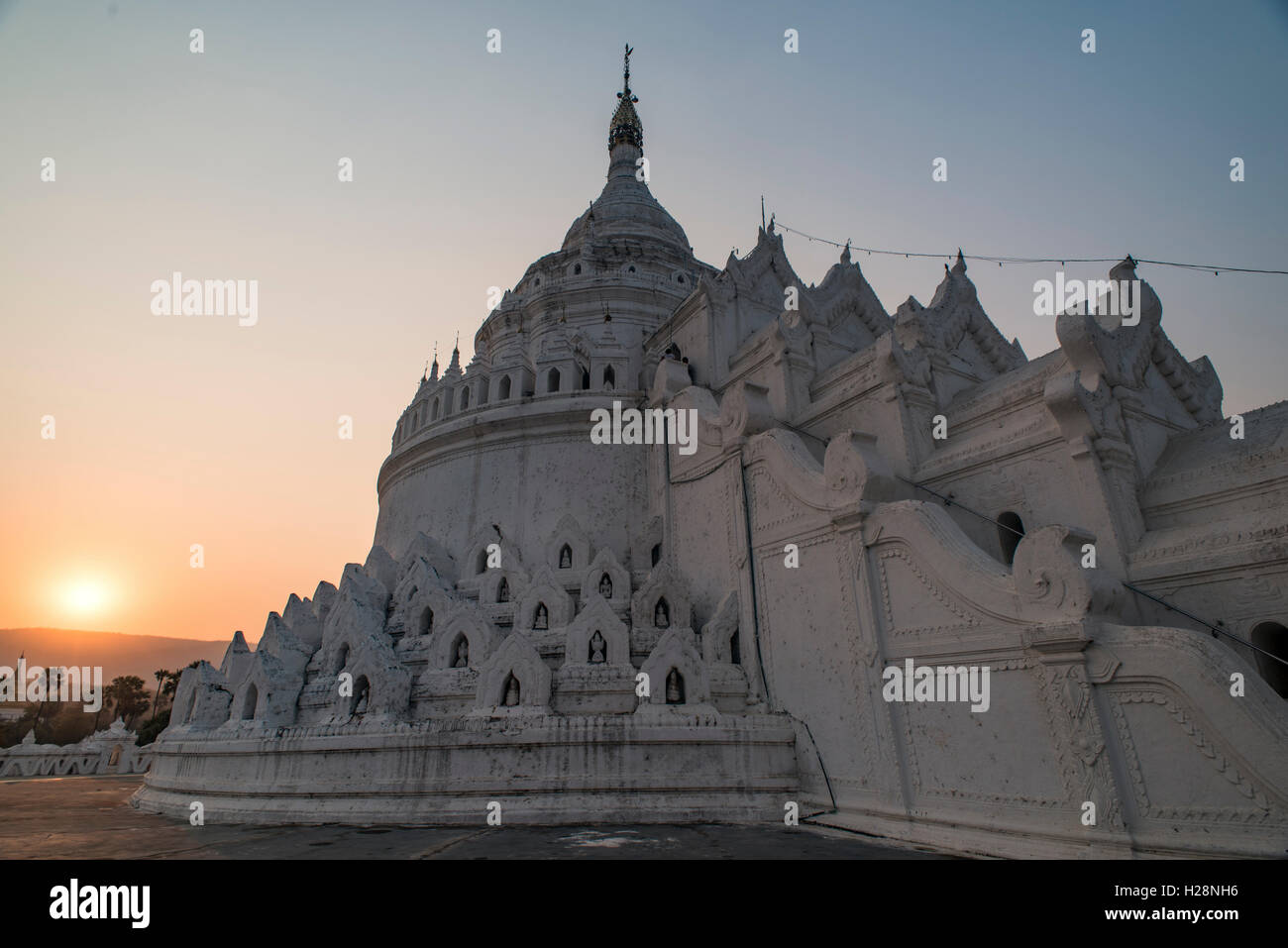 Hsinbyume sunset hi-res stock photography and images - Alamy