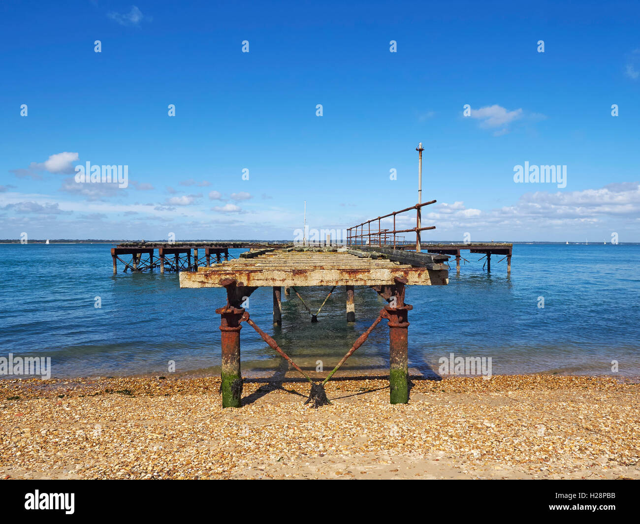 Fort Victoria Isle of Wight ruined jetty in the Solent Stock Photo - Alamy