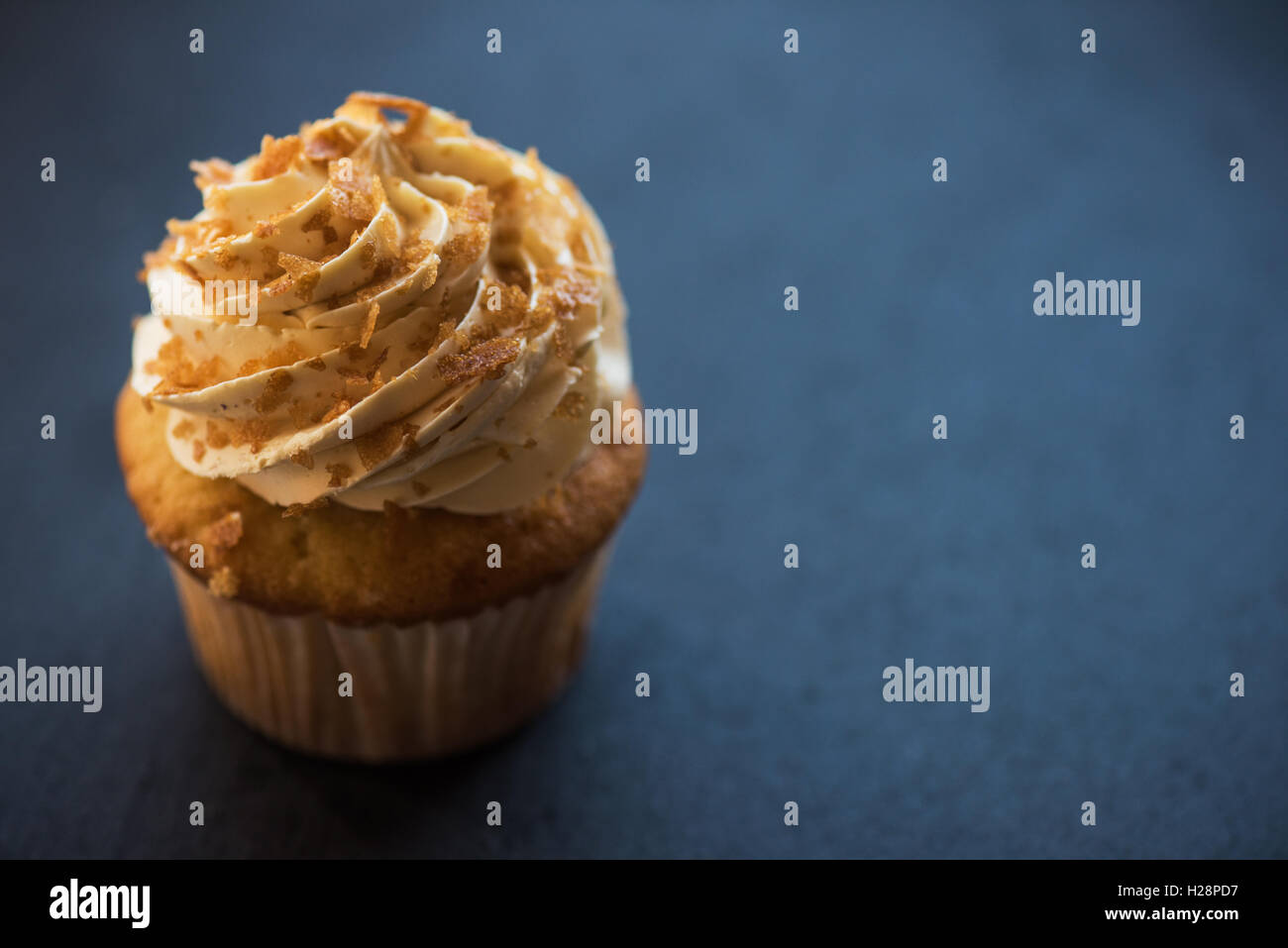 Cupcakes desert cream Stock Photo - Alamy