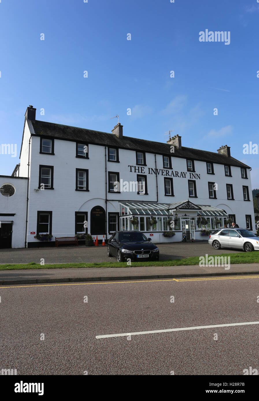 The inveraray inn hi-res stock photography and images - Alamy