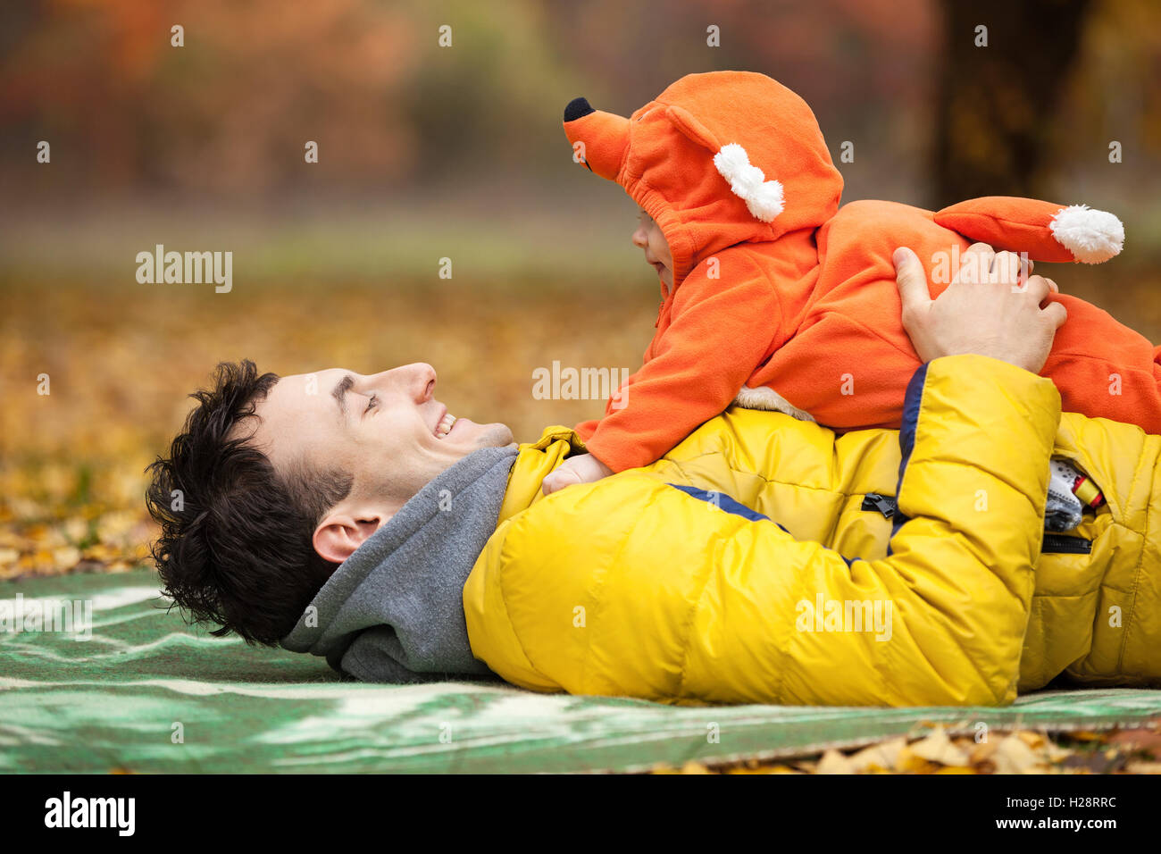 Fox costume hi-res stock photography and images - Alamy