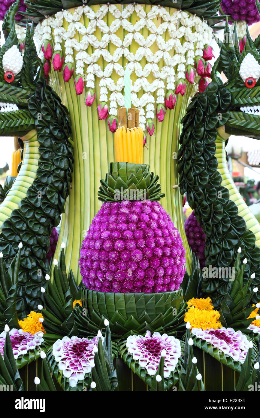 Thailand candle flower hi-res stock photography and images - Alamy