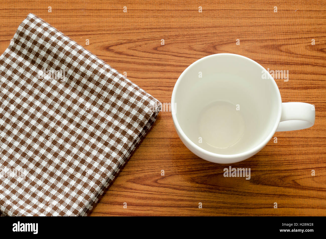 empty coffee cup Stock Photo - Alamy