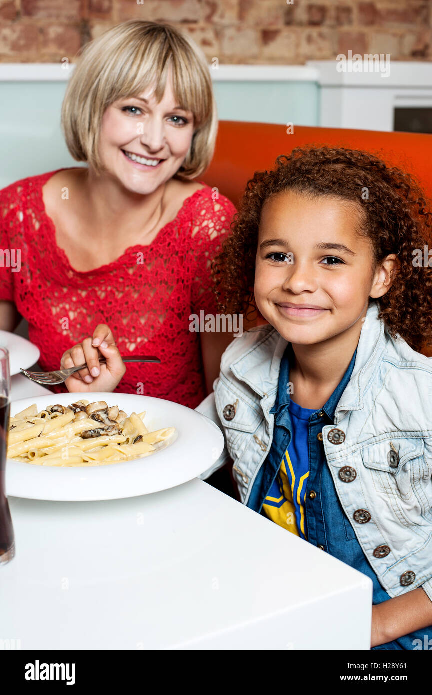 Mother and daughter in a restaurant Stock Photo - Alamy