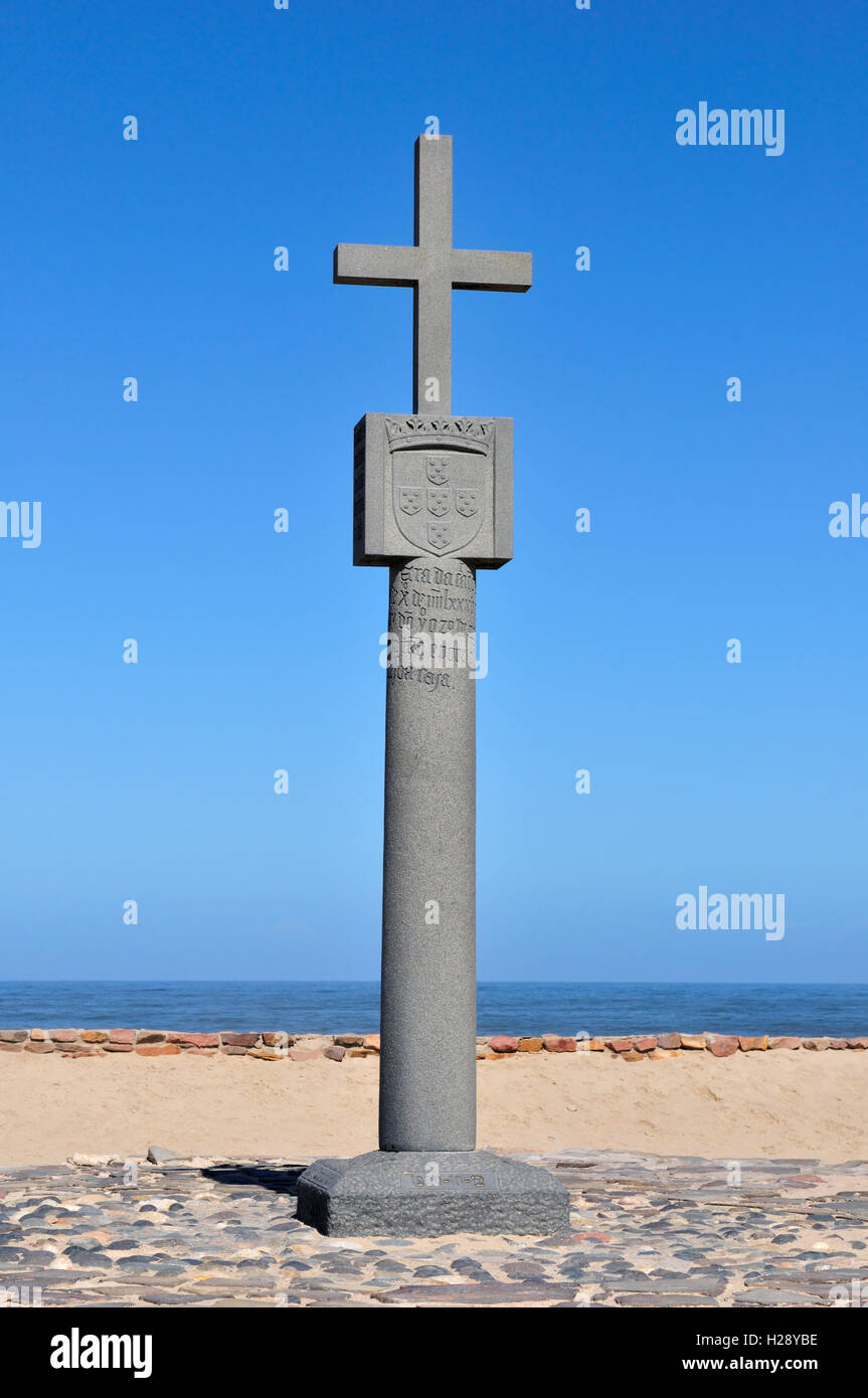 Replica of the cross planted by Diogo C∩┐╜o at Cape Cross, Namibia ...