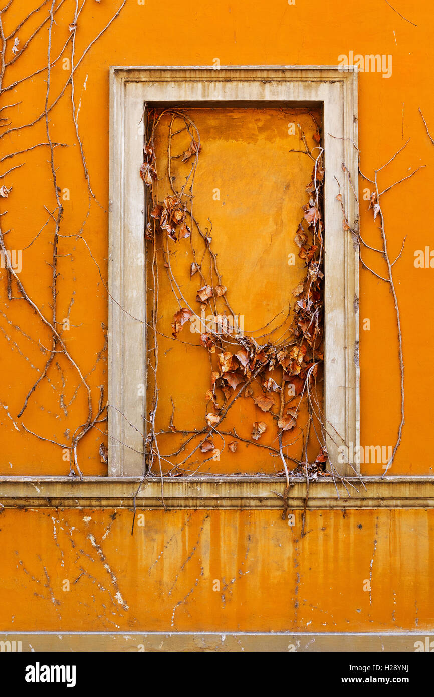 False paint hi-res stock photography and images - Alamy