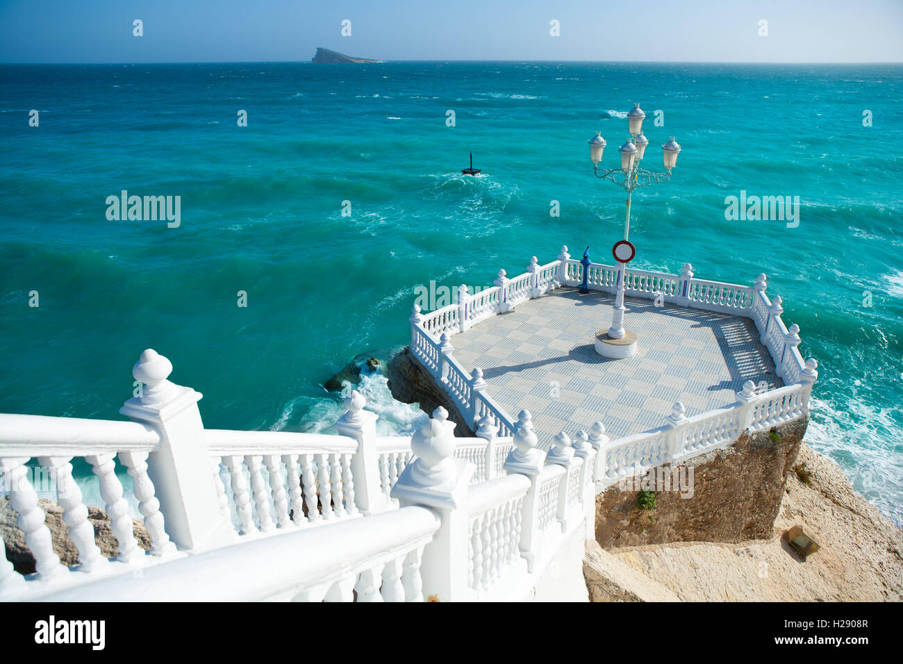 Benidorm balcon del Mediterraneo Mediterranean sea Stock Photo - Alamy
