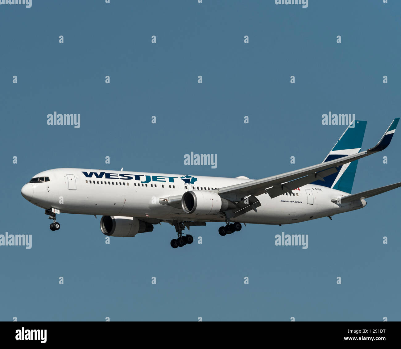 WestJet Airlines Boeing 767-300ER C-GOGN jetliner Stock Photo - Alamy