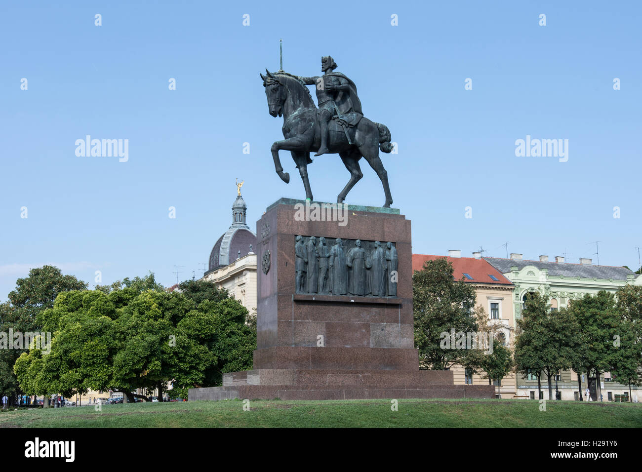Tomislav of Croatia statue in kralja Tomislava square Stock Photo - Alamy