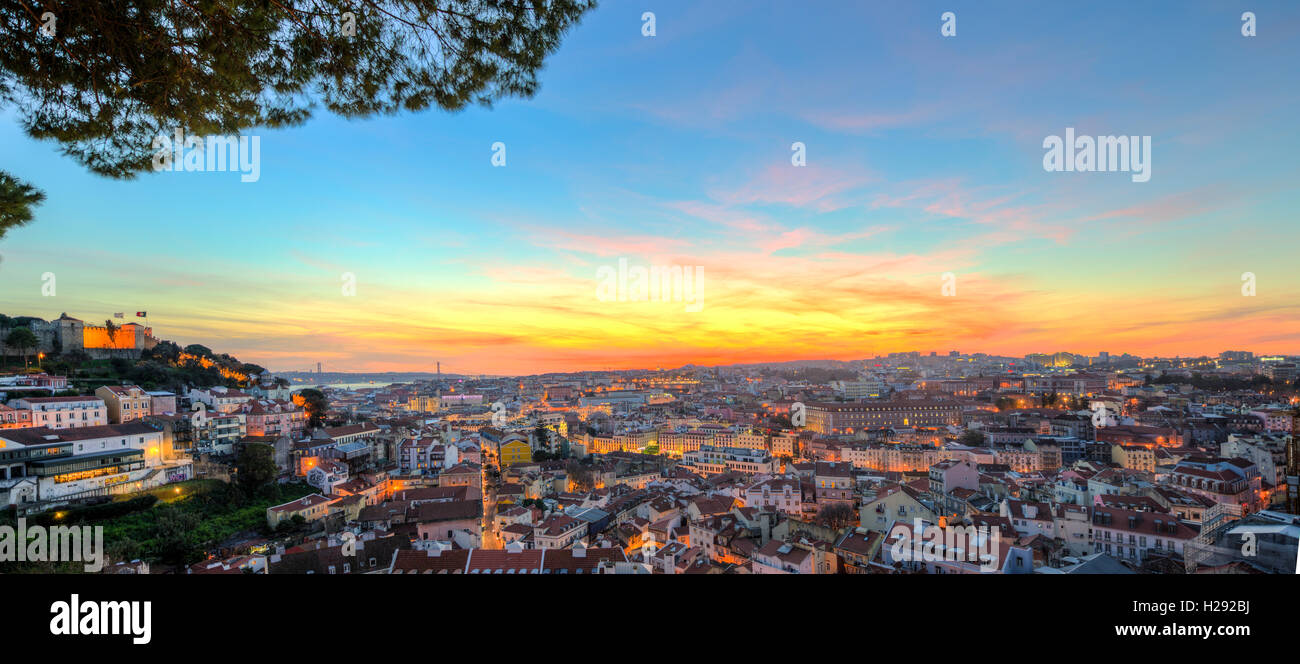 Sunset at lisbon hi-res stock photography and images - Alamy