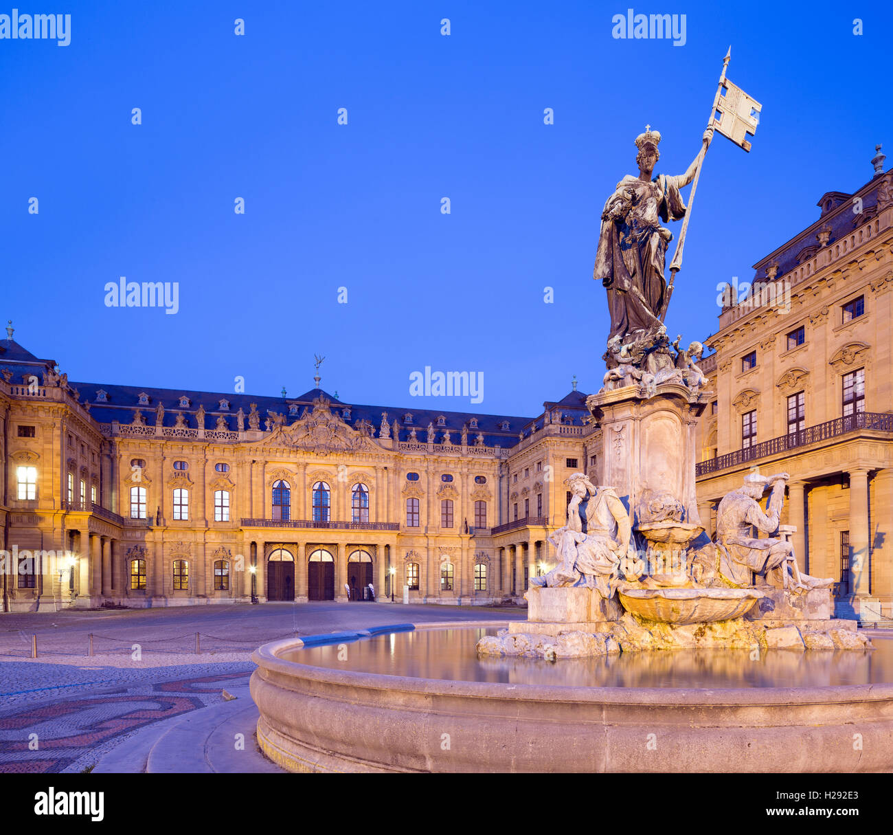 Barockensemble High Resolution Stock Photography and Images - Alamy