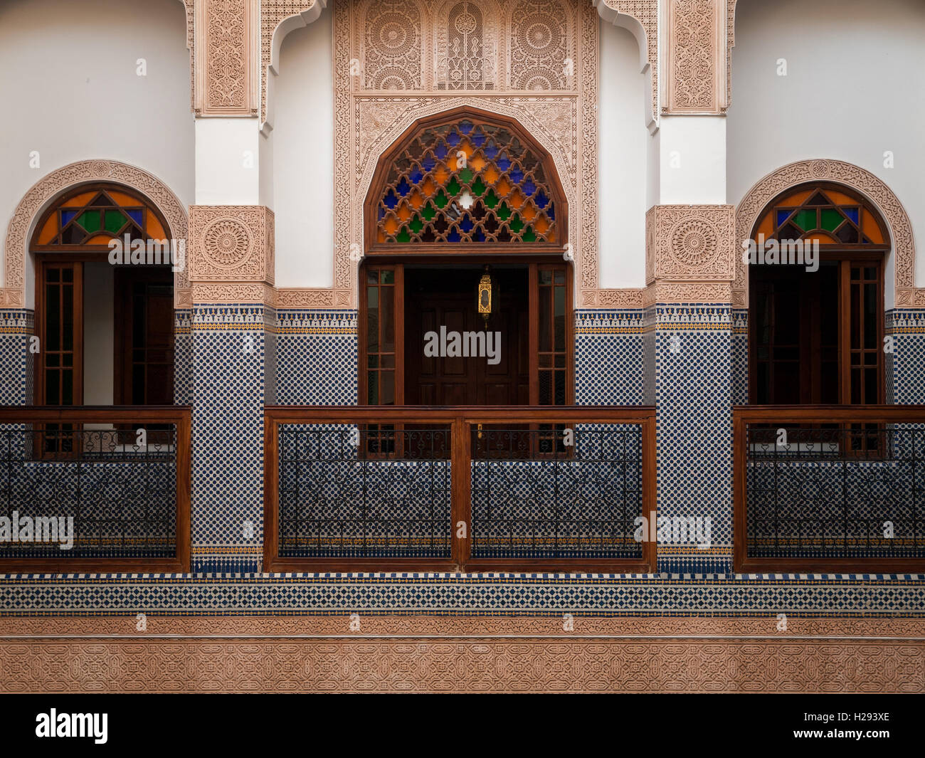 Arabic balcony hi-res stock photography and images - Alamy