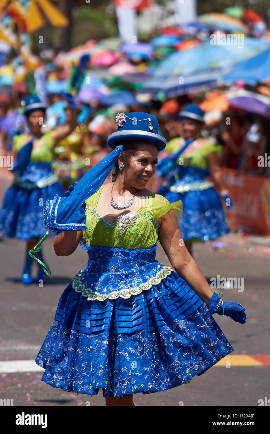 Group of dancers black dress hi-res stock photography and images - Alamy